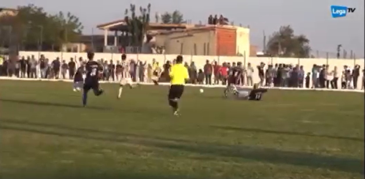 Κι όμως, αυτή η “καρατιά” στο ματς της Ξάνθης δεν δόθηκε πέναλτι! (vid ...